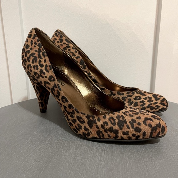 Fashion Bug | Shoes | Cheetah Heels | Poshmark